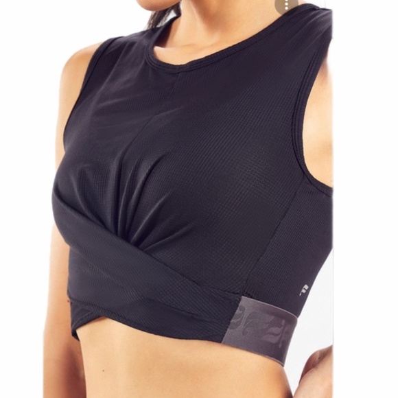 Fabletics | Tops | Nwt Fabletics Cashel Twist Front Tank Blackshadow ...